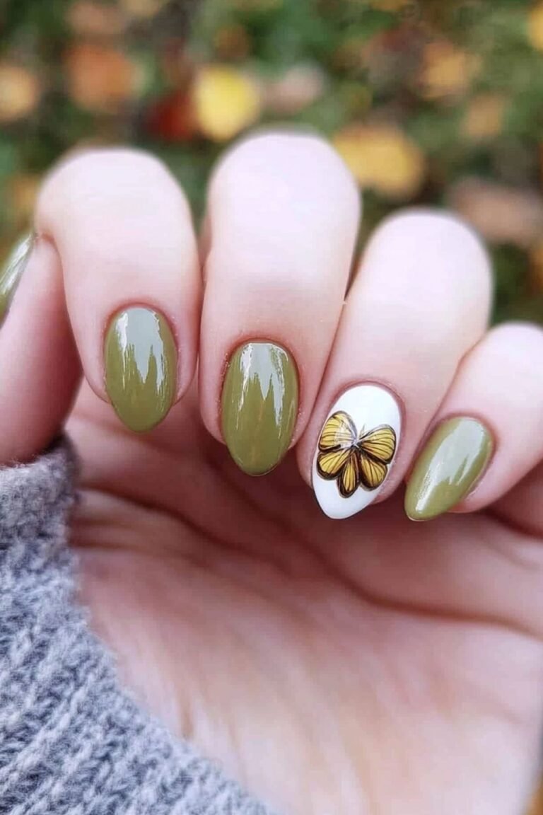 Nails for Natural Short Nails: 35+ Chic Oval Designs