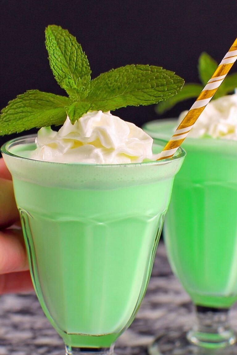 Easy Recipes – Green Grasshopper Mocktail Delight